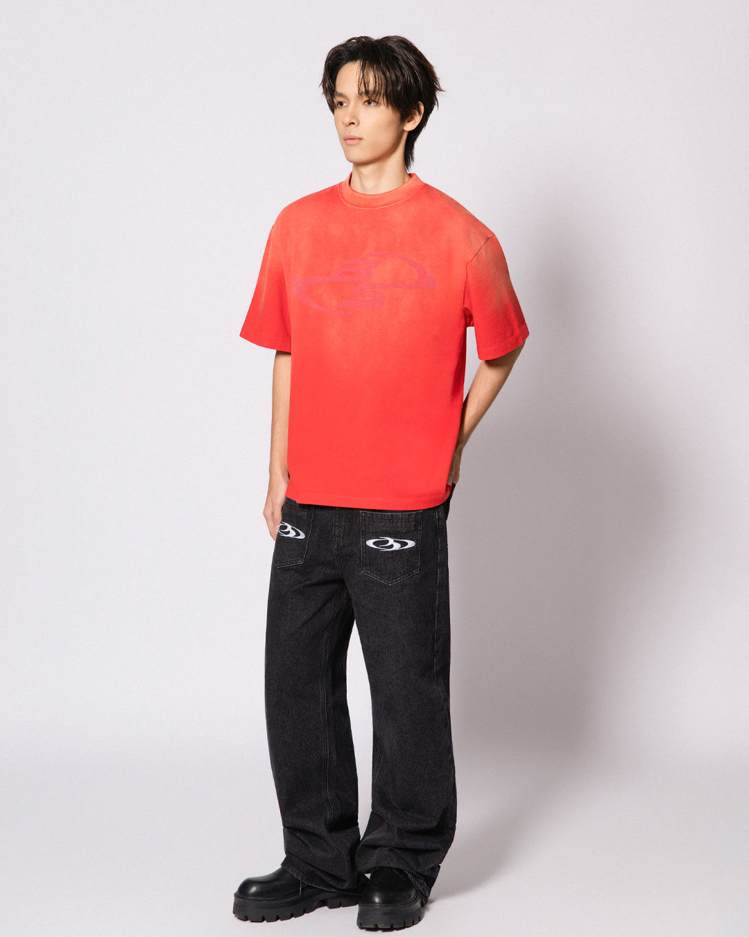 BREAKING SYSTEM GRADIENT STAR TEE – Breaking System